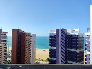 Apartamento Nobre, 3 quartos, vista para o mar | Roupa de alta qualidade, cofre no quarto, com decoração personalizada 