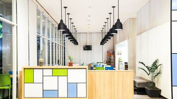 Pequenos-almoços, almoços, jantares servidos, cozinha indonésia