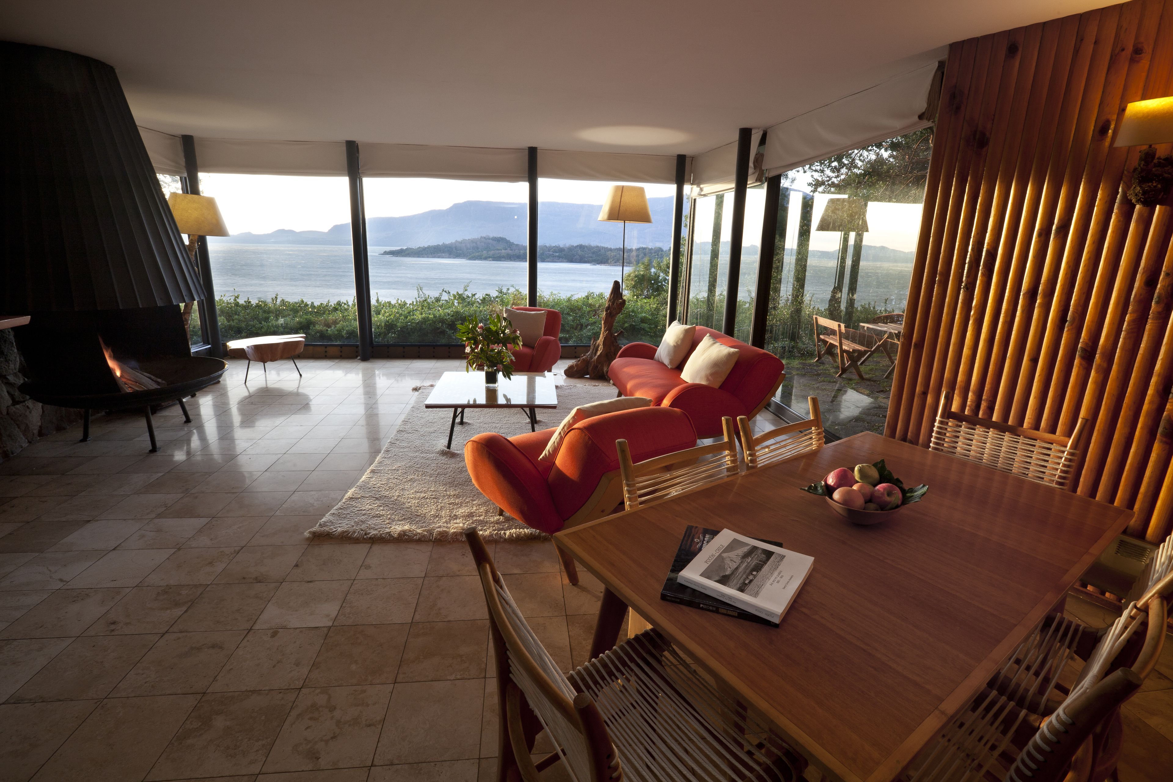 Chalet Real 4 People | Sala de estar | TV de ecrã plano 