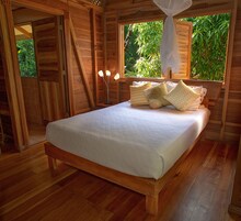 Vila, 2 quartos (near the beach) | 1 quarto, roupas de cama premium, escrivaninha, Wi-Fi de cortesia