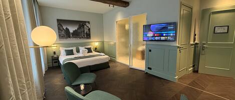 Suite Júnior | 1 quarto, cofre no quarto, cortinas/cortinados opacos