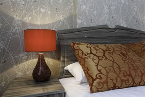Apartamento Executivo, 1 quarto | Ferro/tábua de engomar, berços/camas para crianças 