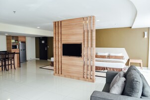 Estúdio Executivo | Sala de estar | Televisor LCD de 40 polegadas com canais de TV premium, televisor 
