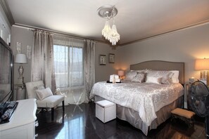 Quarto, 1 cama King, vista para o lago (Crystal) | Roupas de cama de algodão egípcio, roupas de cama premium