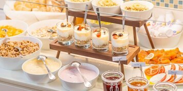 Pequeno-almoço tipo buffet diário incluído 