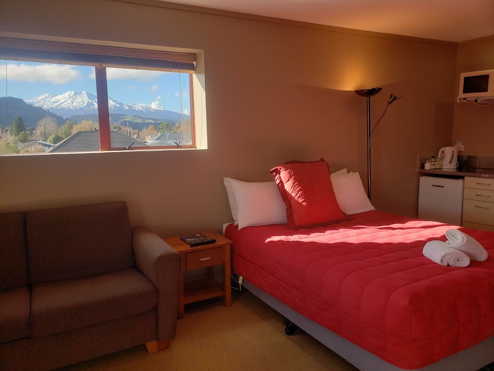 Canoe Safaris Lodge - Ohakune