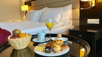 Café da manhã com buffet todos os dias (CHF 20.00 por pessoa)