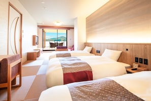 Quarto triplo, para não fumantes (JapaneseWestern style,open-air bath,) | Cofres nos quartos, escrivaninha, Wi-Fi de cortesia, roupa de cama