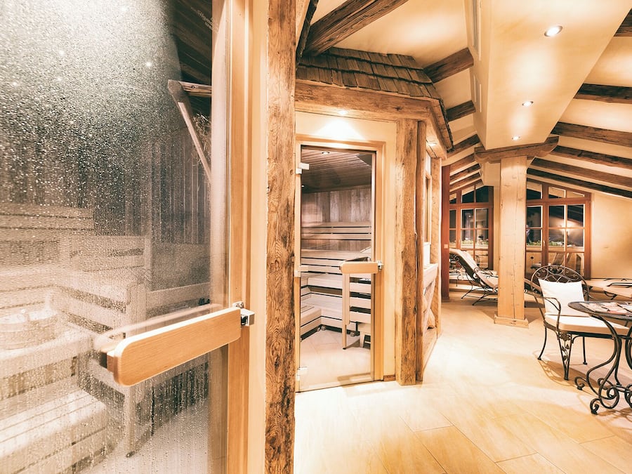 Sala(s) para tratamentos a casais, sauna, tratamentos corporais