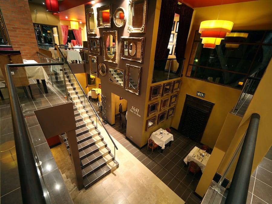 Pequenos-almoços servidos, cozinha local e internacional