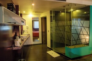 Villa Básica, casa de banho privativa | Casa de banho | Um polibã, um secador de cabelo (mediante pedido), toalhas fornecidas 
