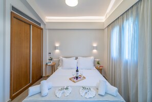 Suite Familiar | Cofre no quarto, secretária, quartos insonorizados