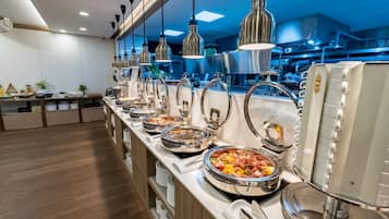 Café da manhã com buffet todos os dias (KRW 20000 por pessoa)