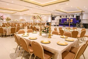 Espaço interior para casamentos
