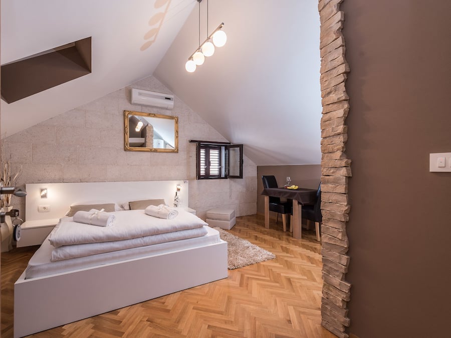 Estúdio | Escrivaninha, ferros/tábuas de passar roupa, Wi-Fi de cortesia