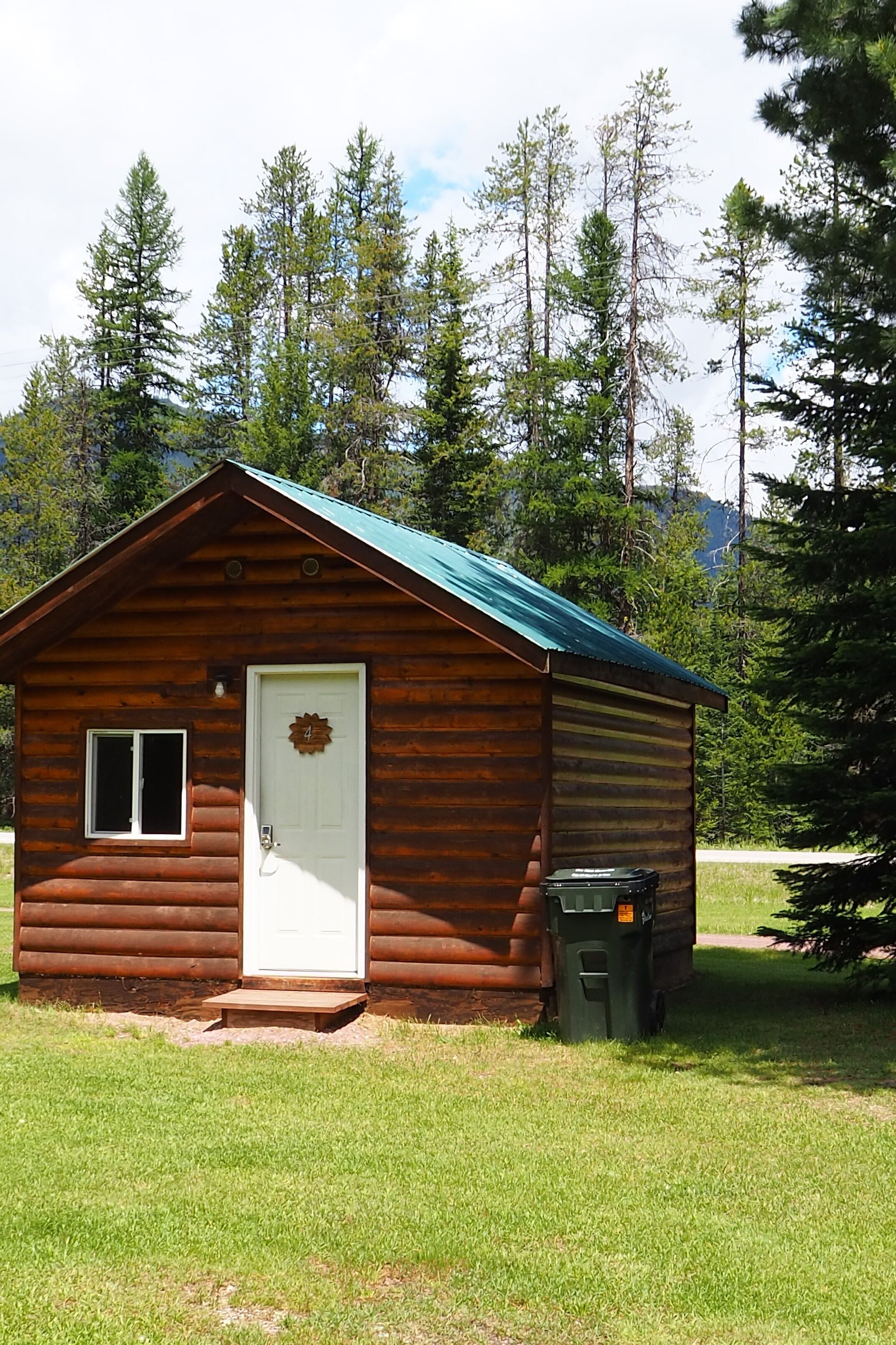 Stanton Creek Cabins in Essex: Find Hotel Reviews, Rooms, and Prices on ...