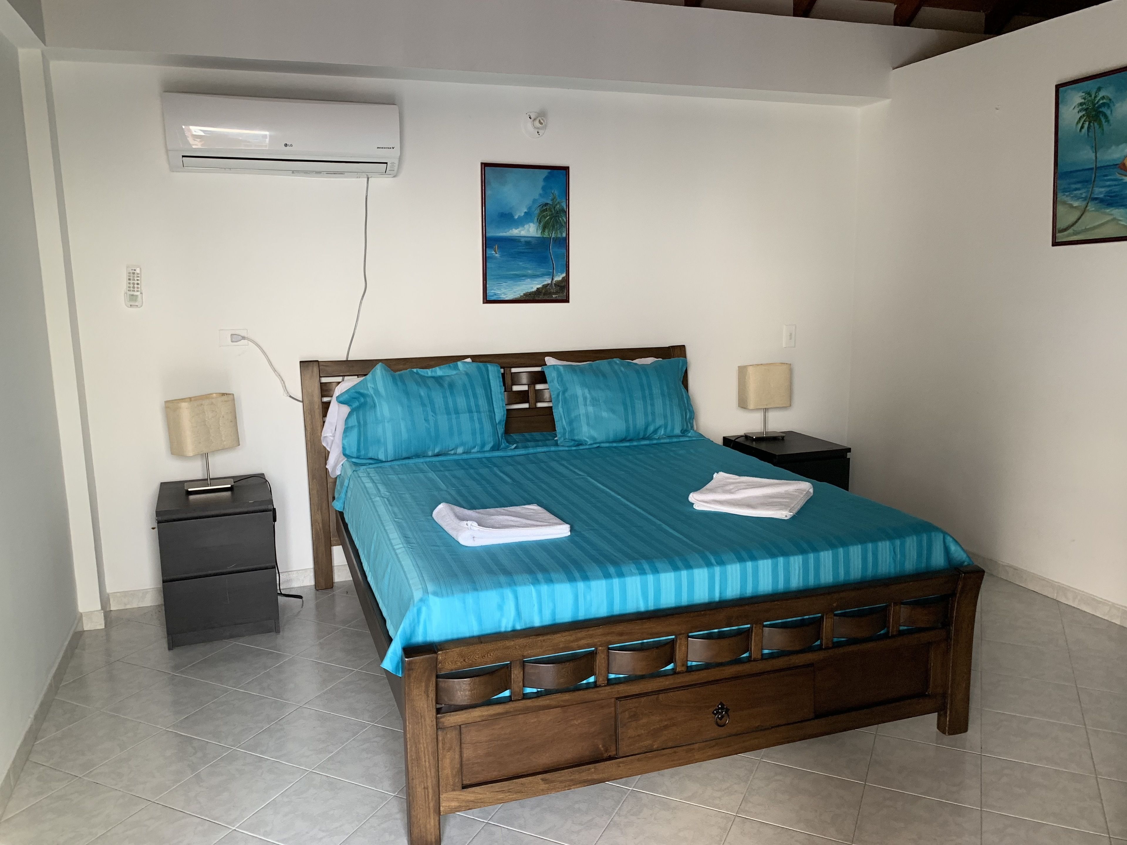 Quarto casal, 1 cama de casal, vista parcial para o oceano | Vista do quarto