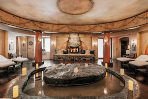 Tratamentos corporais, massagens com pedras quentes