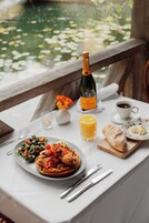 2 restaurantes, café da manhã, culinária francesa