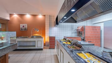 Pequeno-almoço tipo buffet diário incluído