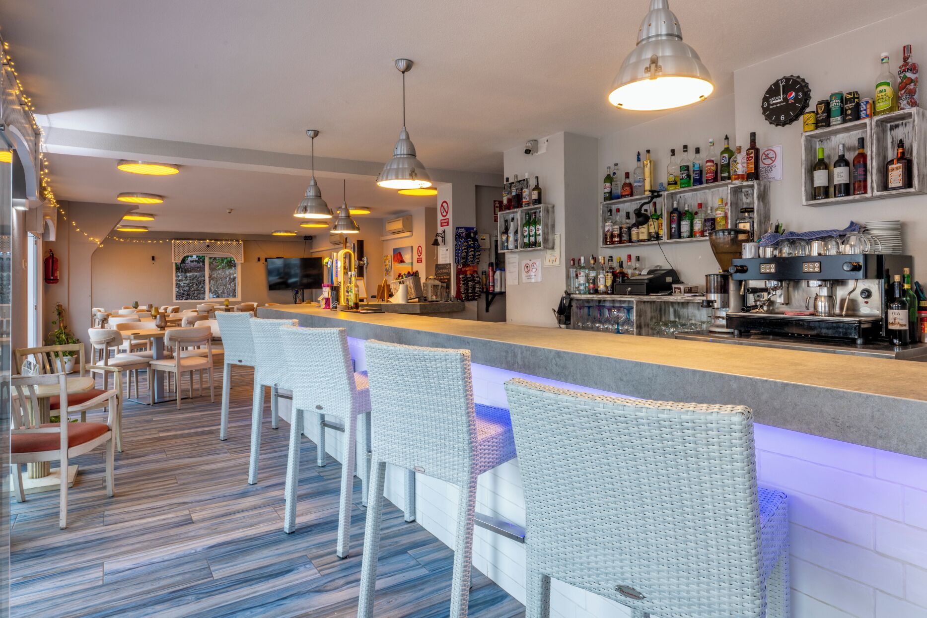 Bar (no alojamento)