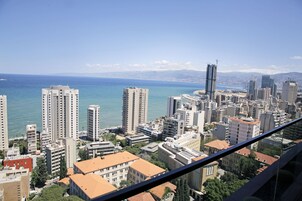 Quarto casal luxo, vista para o mar, de frente para o mar | Vista da sacada