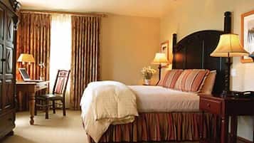 1 quarto, roupa de alta qualidade, cofre no quarto, secretária