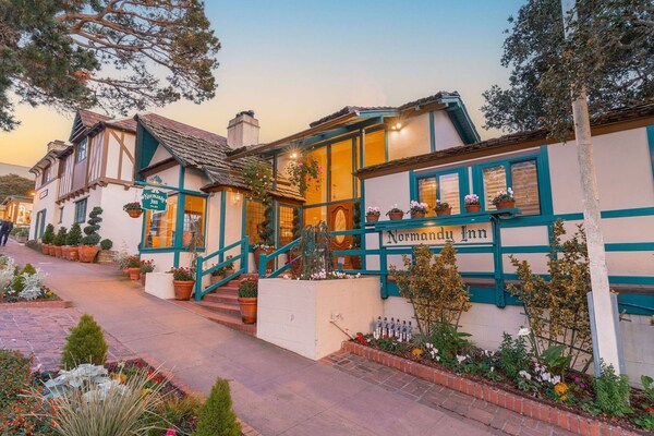 Normandy Inn - Big Sur, CA