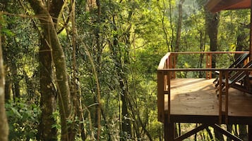 Quarto casal ou duplo superior | Vista para o jardim