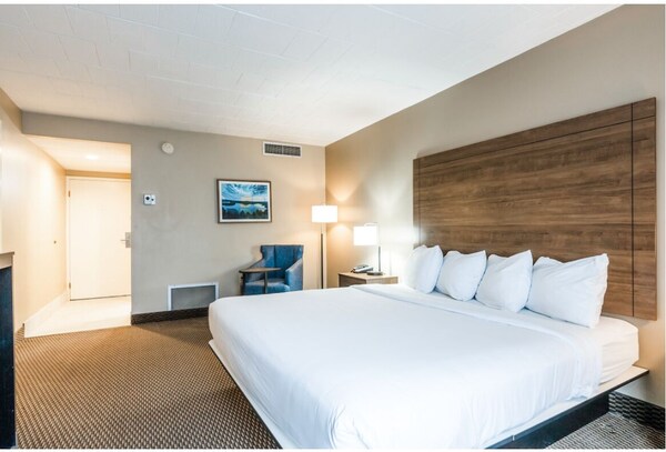 Altoona Grand Hotel & Conference Center - Altoona, PA