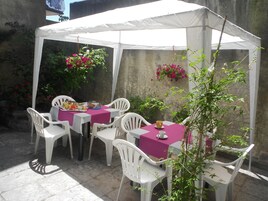 Apartamento standard, 2 quartos, para não fumantes | Vista para o pátio