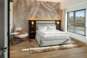 Suite Executiva, 1 cama king-size | Minibar, cofre no quarto, com decoração personalizada 