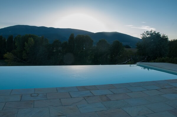 Agriturismo La Collina Del Sole - Ombrie