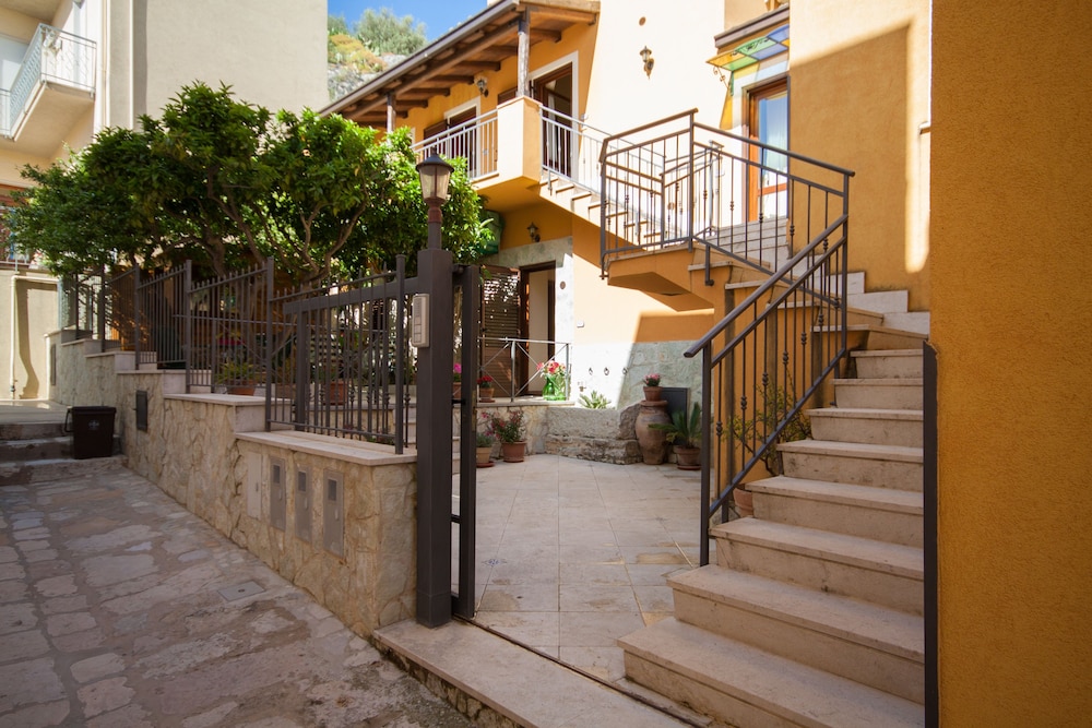 Case Vacanza - Aparthotel San Marco - Valderice