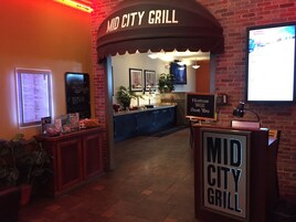 Pequenos-almoços, almoços, jantares servidos, cozinha americana 