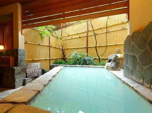 Hot Springs Inn 'Unzen Iwaki Ryokan' - Unzen