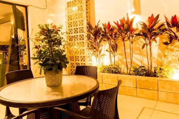Café da manhã, almoço e jantar; culinária regional