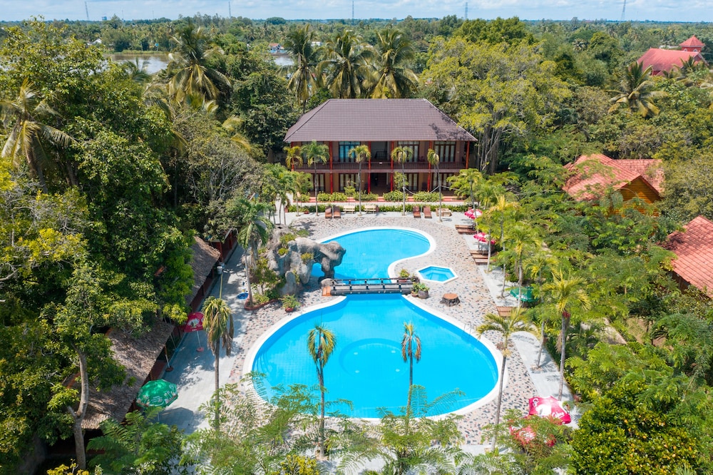 Resort Làng Du Lịch Mỹ Khánh - Cái Răng