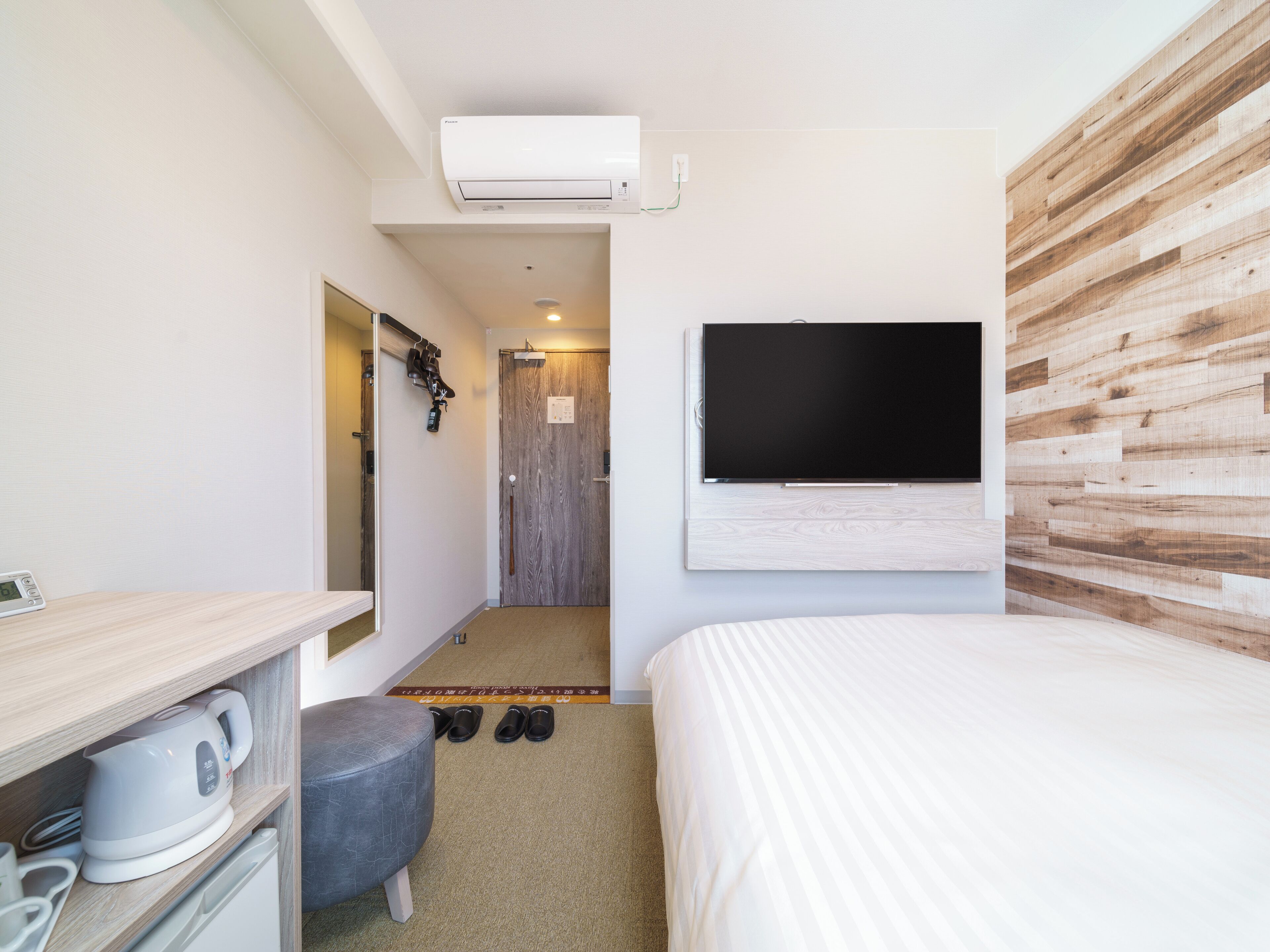 Minibar, Wi-fi grátis, roupa de cama fornecida 