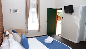 Quarto Duplo Familiar | Secretária, Wi-fi grátis 