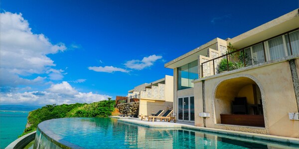 Kayatsuma Okinawa Hotel & Resort - Nago