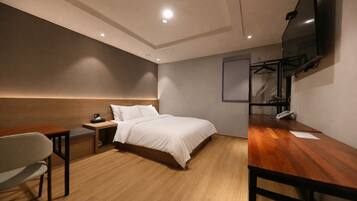 Quarto casal luxo | Lençóis italianos Frette, roupas de cama antialérgicas