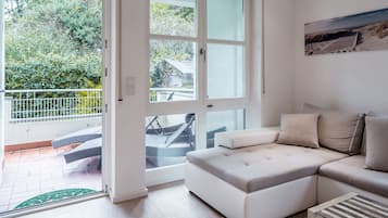 Apartamento urbano, 1 quarto, varanda, no jardim | Terraço/pátio