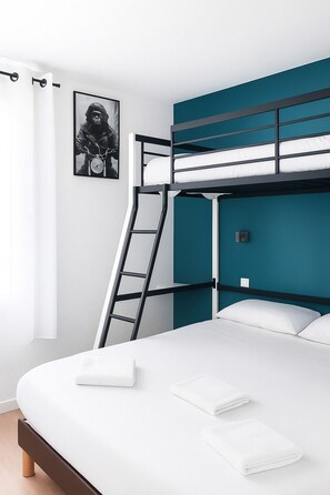 Quarto Triplo | Secretária, quartos insonorizados, Wi-fi grátis 