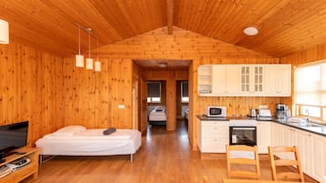 Casa de campo, 2 quartos, banheira de imersão | Área de estar