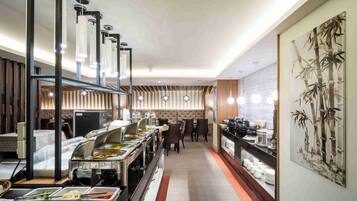 Buffet de pequeno-almoço