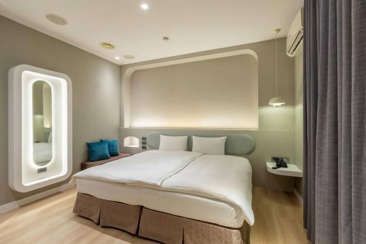 1 quarto, lençóis de algodão egípcio, roupa de alta qualidade