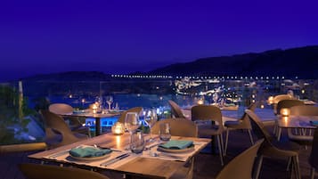 4 restaurantes, café da manhã, culinária internacional