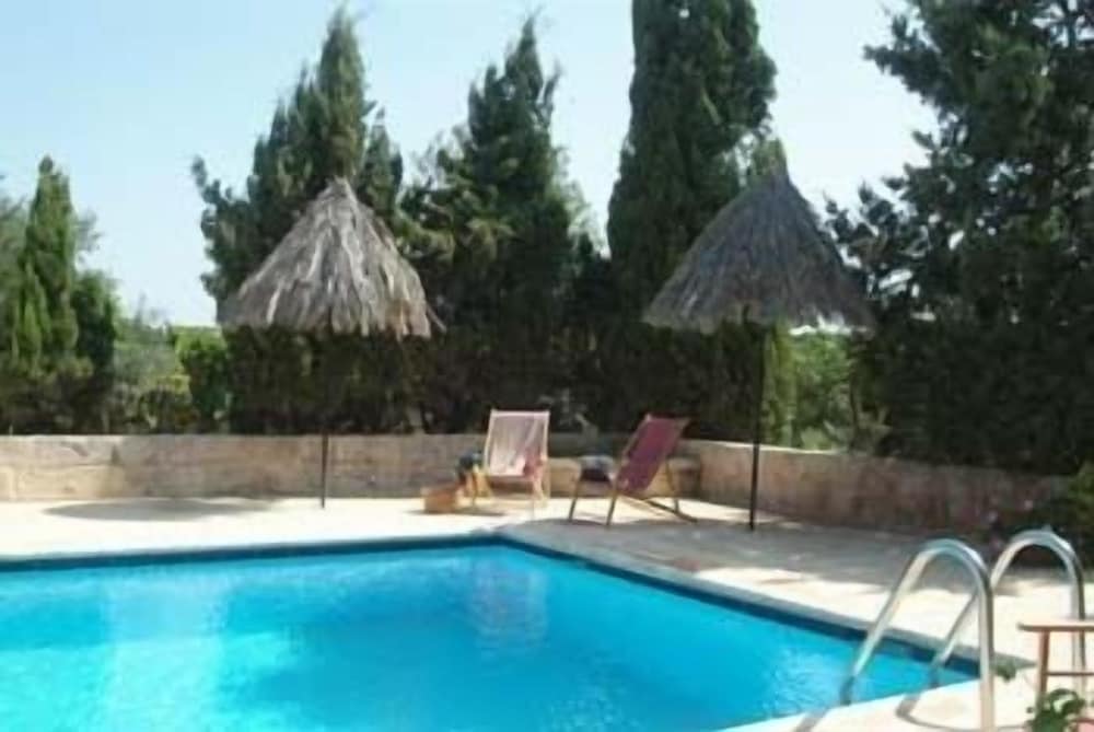 Ta' Bertu Host Family Bed & Breakfast - Malta