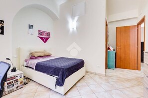 Quarto Individual, 1 cama individual extragrande | Lençóis de algodão egípcio, roupa de alta qualidade, secretária